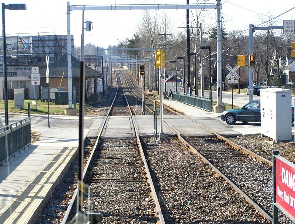 Hilltop Road (SEPTA station)