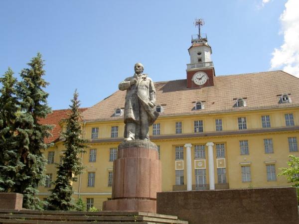 Lenin-Denkmal - Wünsdorf-Waldstadt (Zossen) Hauptallee