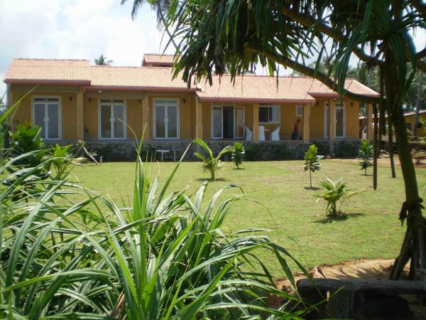 RAVI SUSAN & KAVI'S BEACH HOUSE