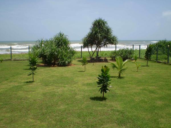 RAVI SUSAN & KAVI'S BEACH HOUSE