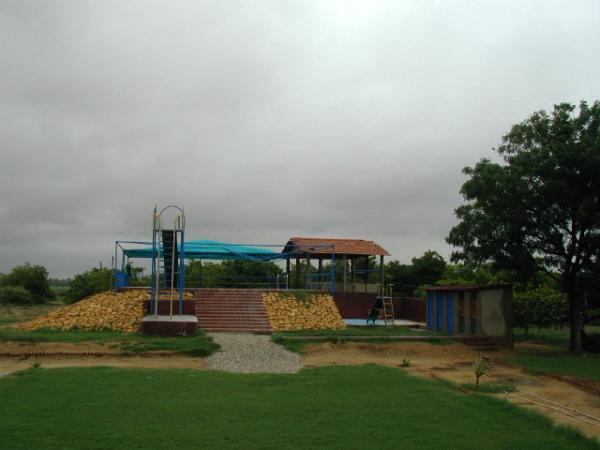 Al-Rashid Farms - Gadap Town