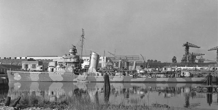 Wreck of USS Hammann (DD-412)