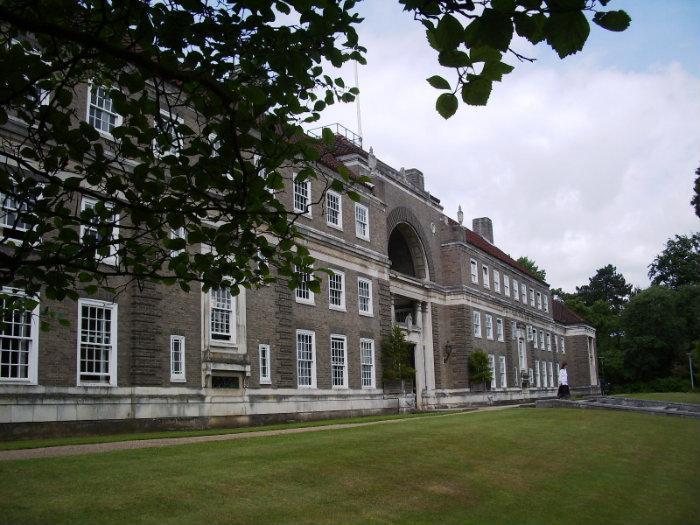 Clare College Memorial Court - Cambridge