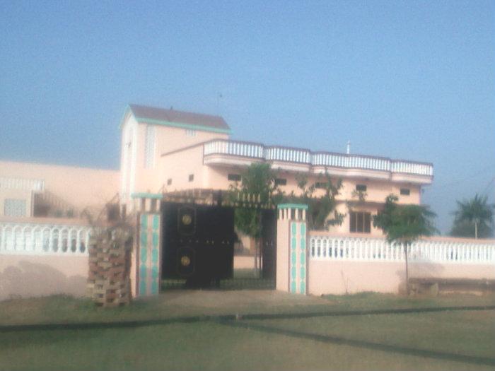 Burdak Karsi Farm - OMPURA KUKANWALI
