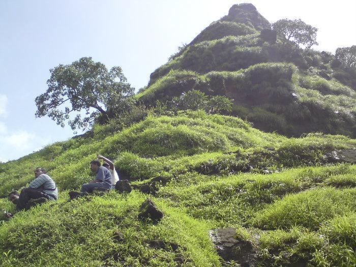 Kurdugad/ Vishram Gad