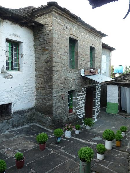 Lëshicë (Shqip) | fshat