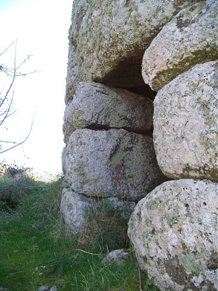 Window in the main tower of the nuraghe Tintirriolos