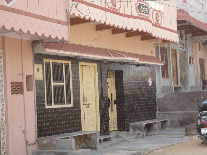 BHATI HOUSE - Sardarshahar