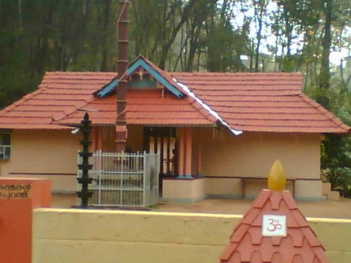 MANKUZHI TEMPLE POONJAR - Poonjar