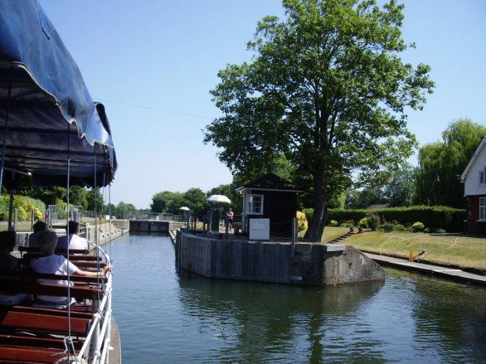 Boveney Lock