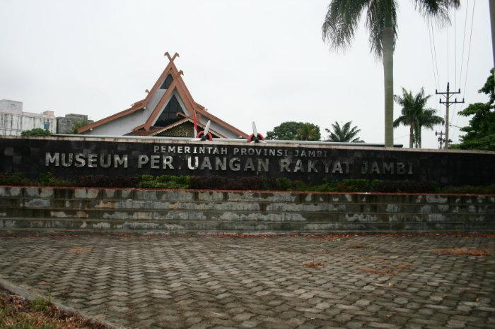 Museum Perjuangan Rakyat Jambi / Tempat ini dulu namanya Lapangan ...