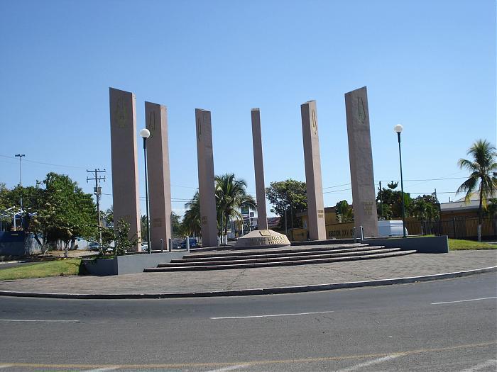 Glorieta Niños Héroes - Colima