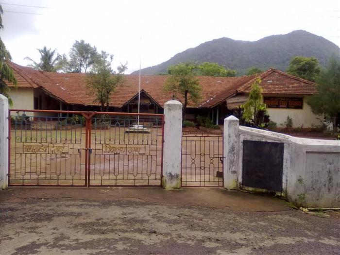 bapusaheb Desai vidyalay Usap - Usap Village, Sindhudurg