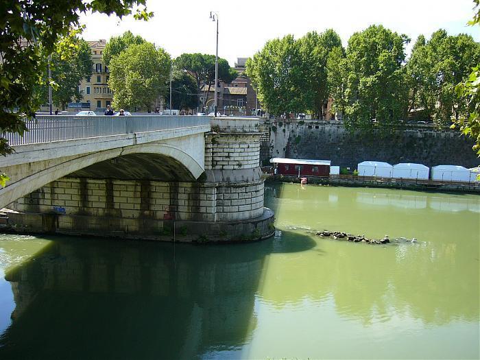 Ponte Garibaldi - Rome (English)