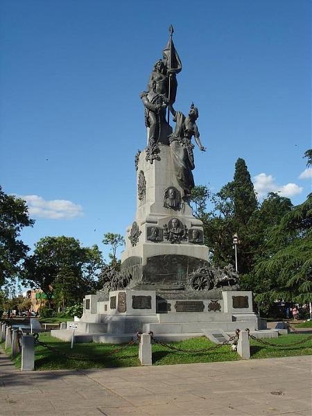Monumento Plaza San Martin - Municipio de Esperanza | memorial, monumento