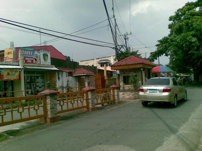 Golden Gate Subdivision - Las Piñas