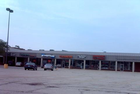 Hoffman Plaza Shopping Center - Hoffman Estates, Illinois