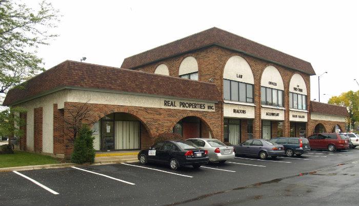 601-641 Roselle Road - Schaumburg, Illinois