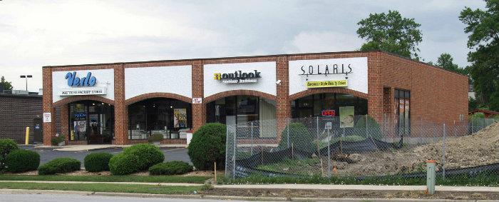Helena Plaza - Arlington Heights, Illinois