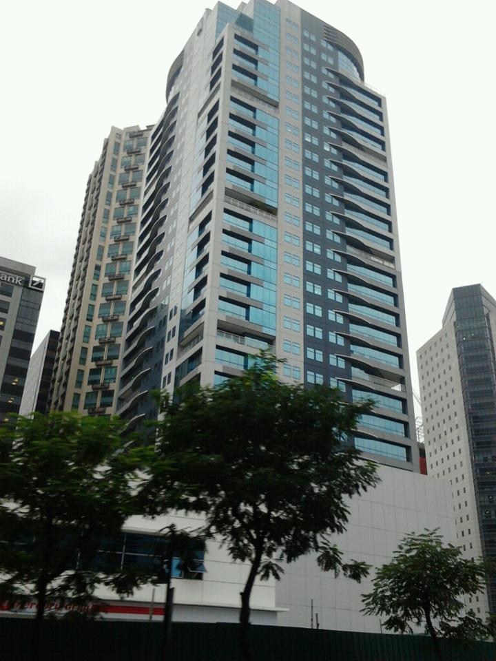 Fort Legend Tower - Taguig