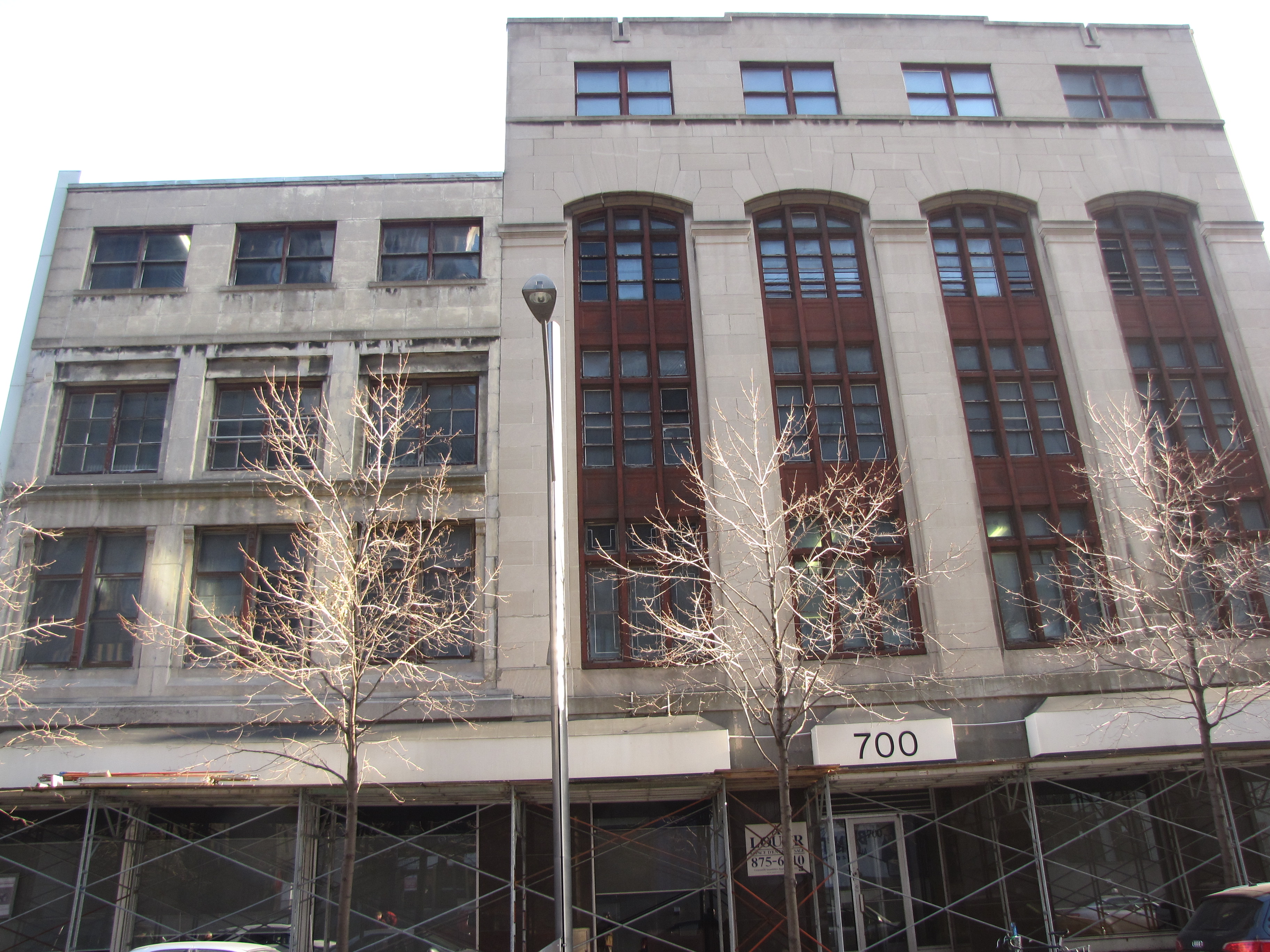 Building of 700 Notre-Dame West Street - Greater Montreal Area