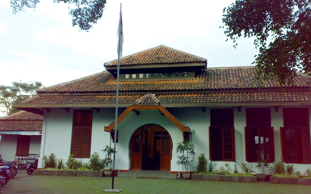 Gedung Indonesia Menggugat - Landraad - Bandung