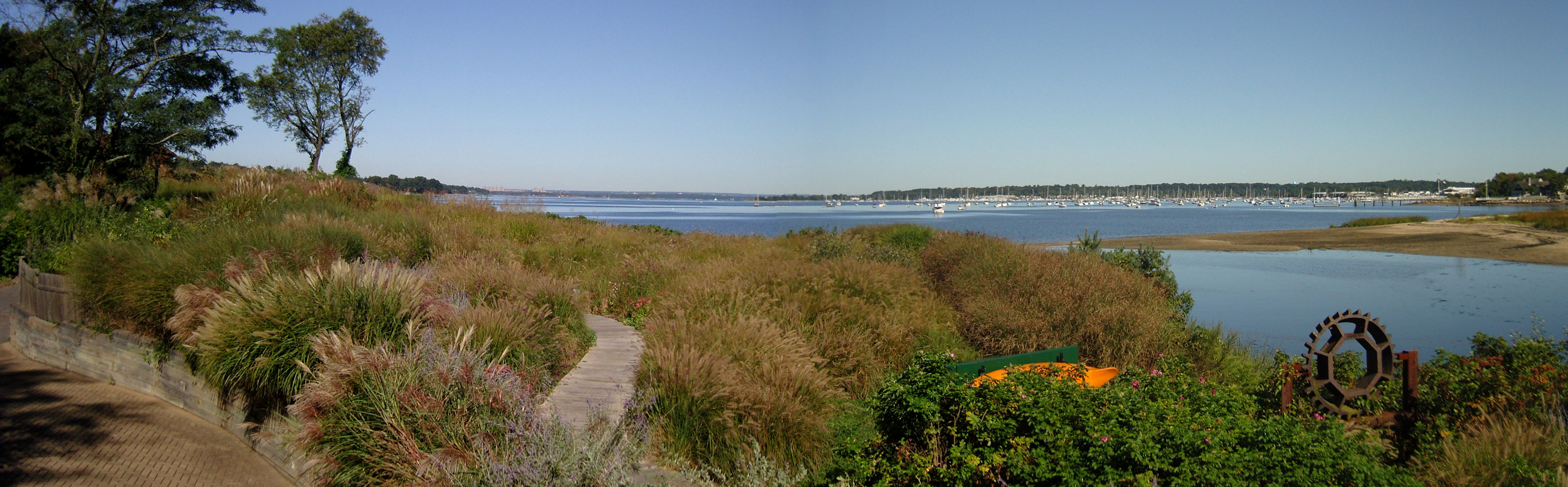 Manhasset Bay - Kings Point, New York