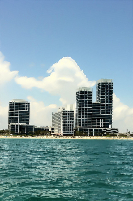 Carillon Miami Wellness Resort - Miami Beach, Florida