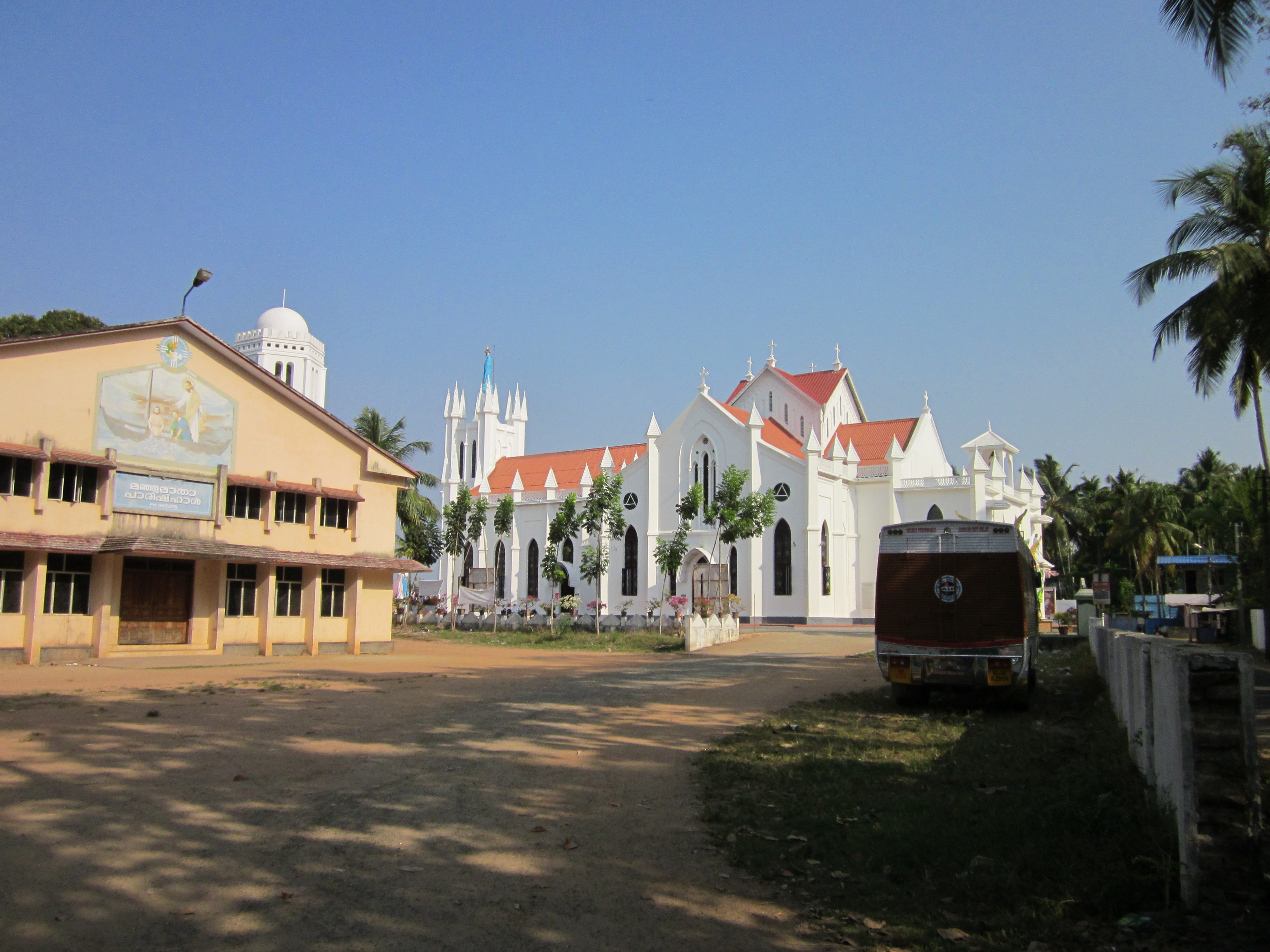 Palliport Churchyard - Pallippuram