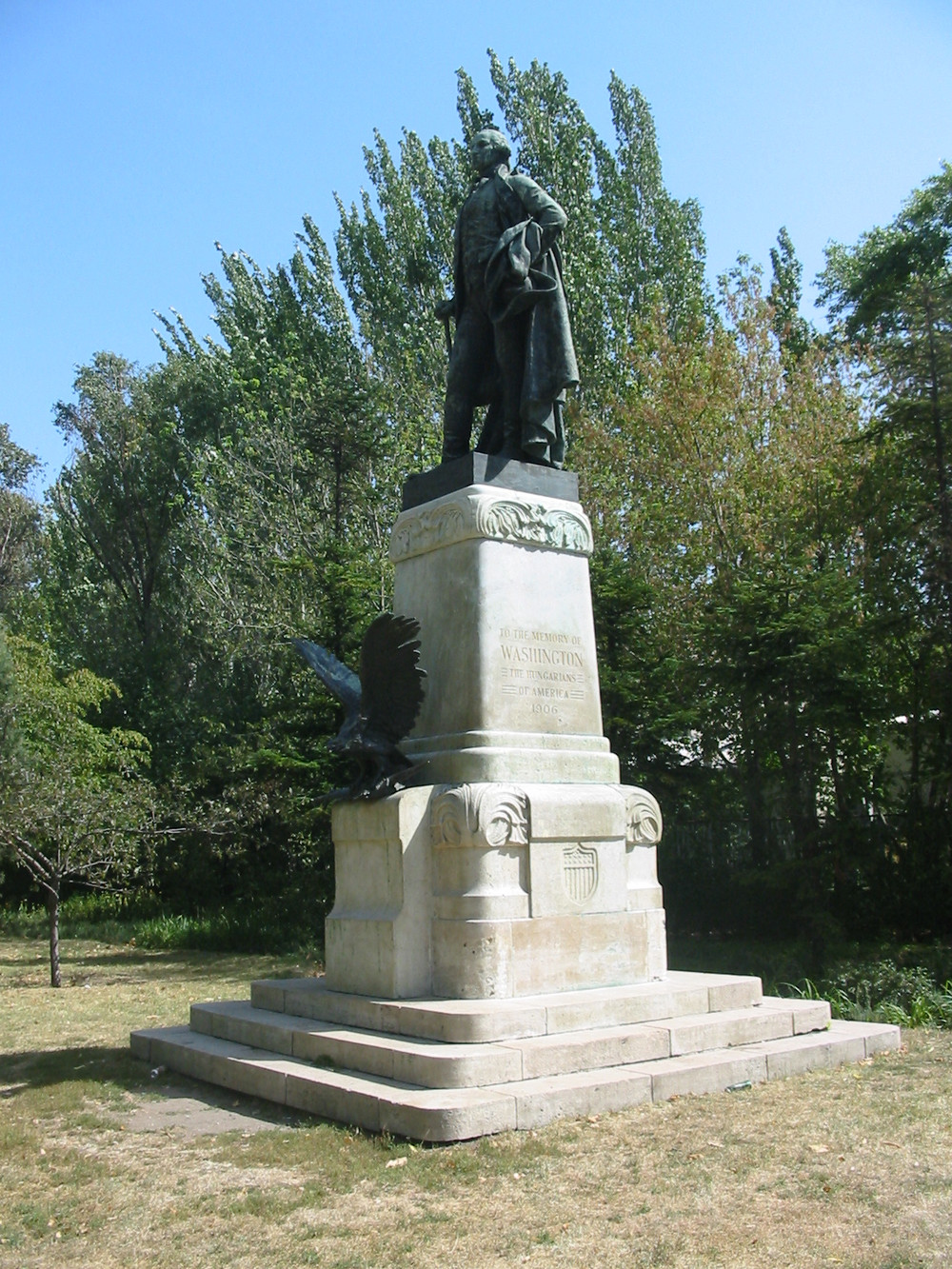 George Washington Memorial - Budapest