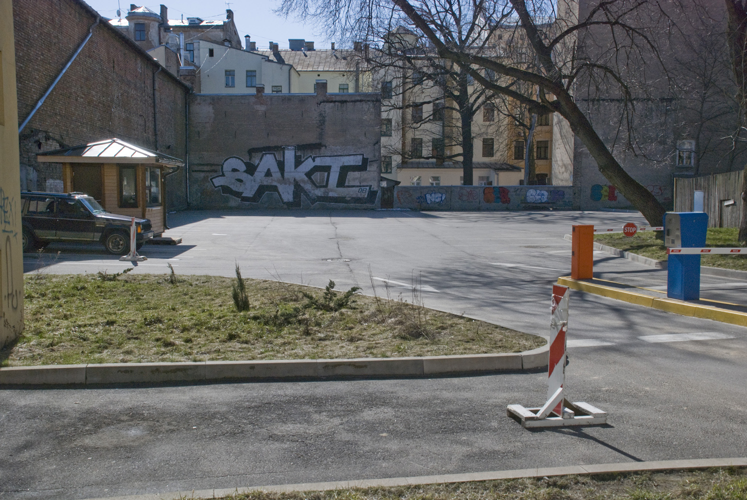 Car parking Europark Latvia - Riga Lāčplēša Street, 32