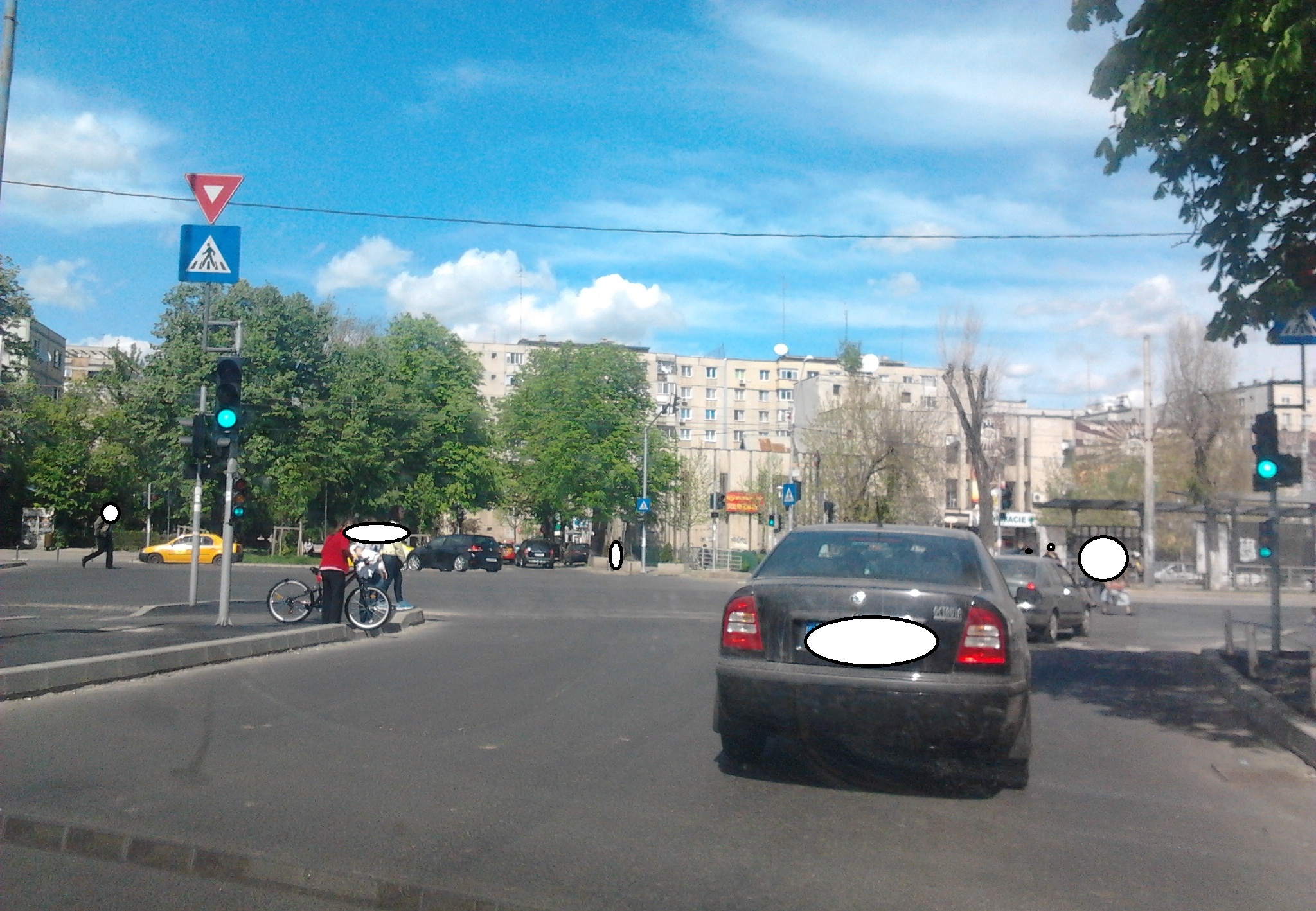 Intersectia Matei Ambrozie - Bucureşti