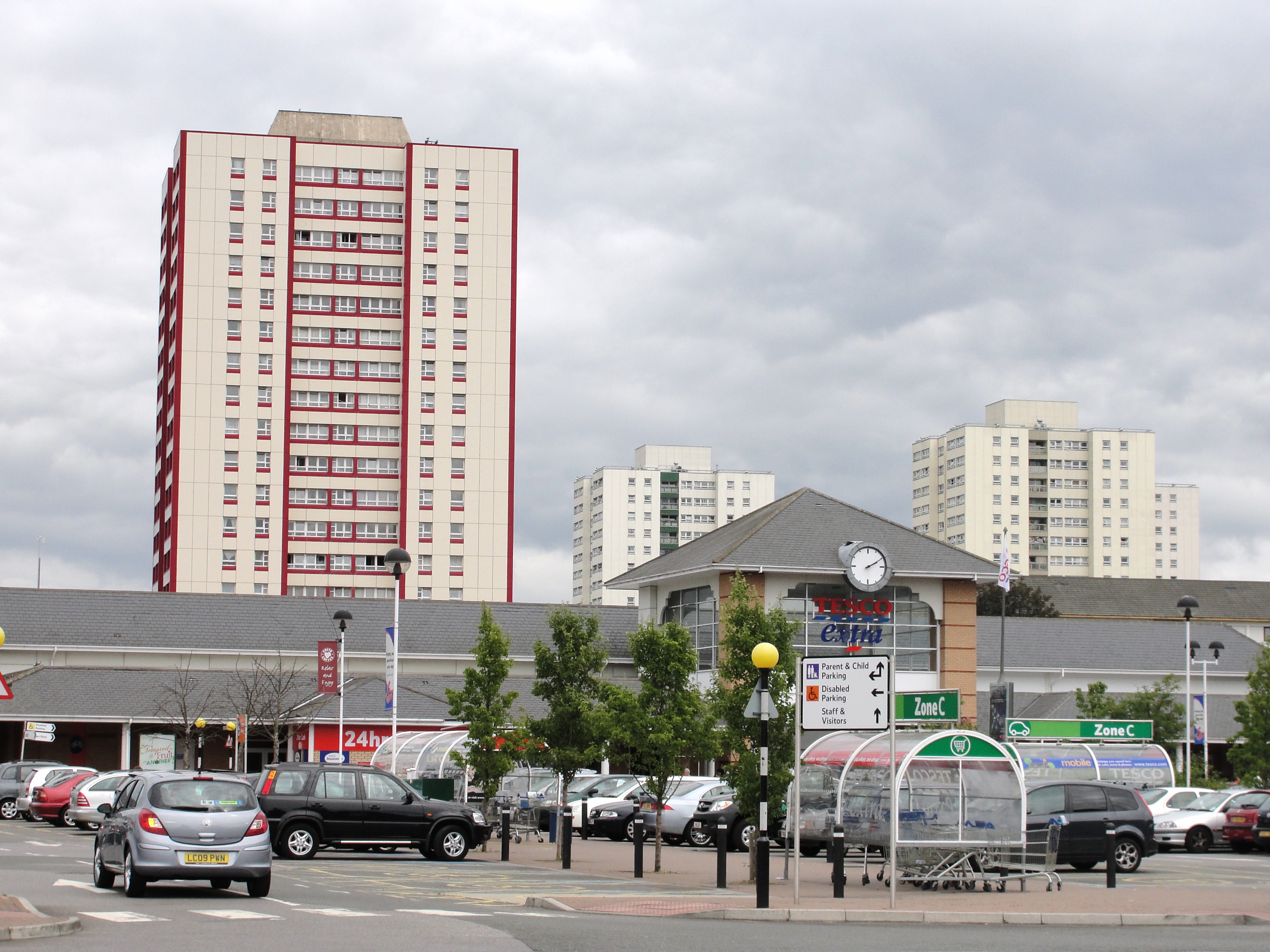 Ivybridge Estate - Isleworth