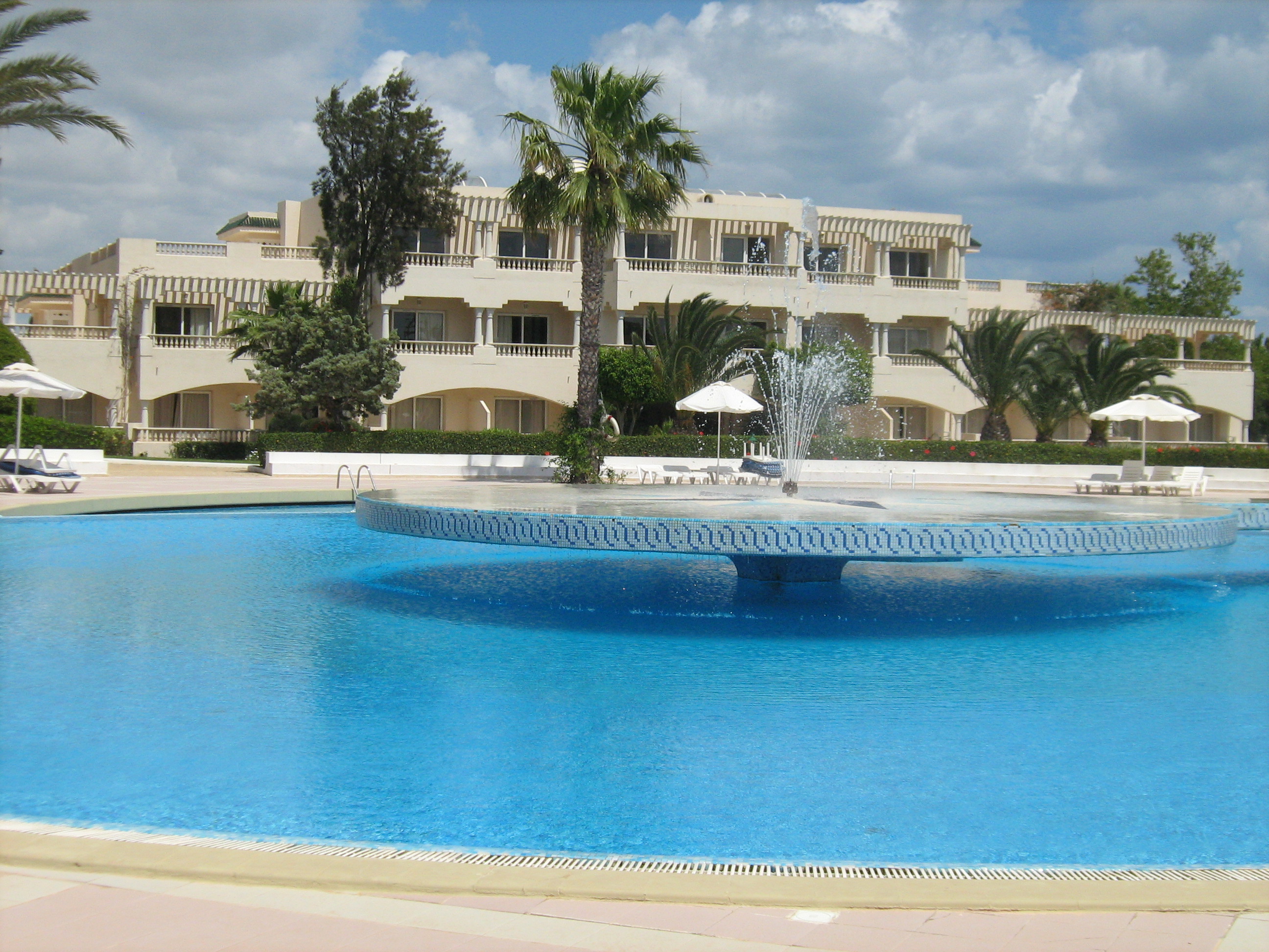 Le Royal Hotel & Resort