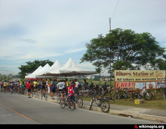 Daang Reyna Cycling Strip - Poblacion
