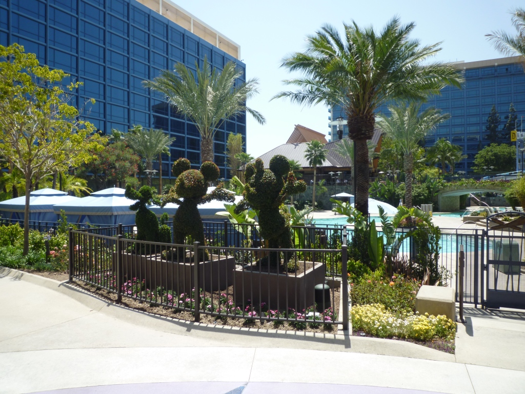 Disneyland Hotel - Anaheim, California | Disney hotel