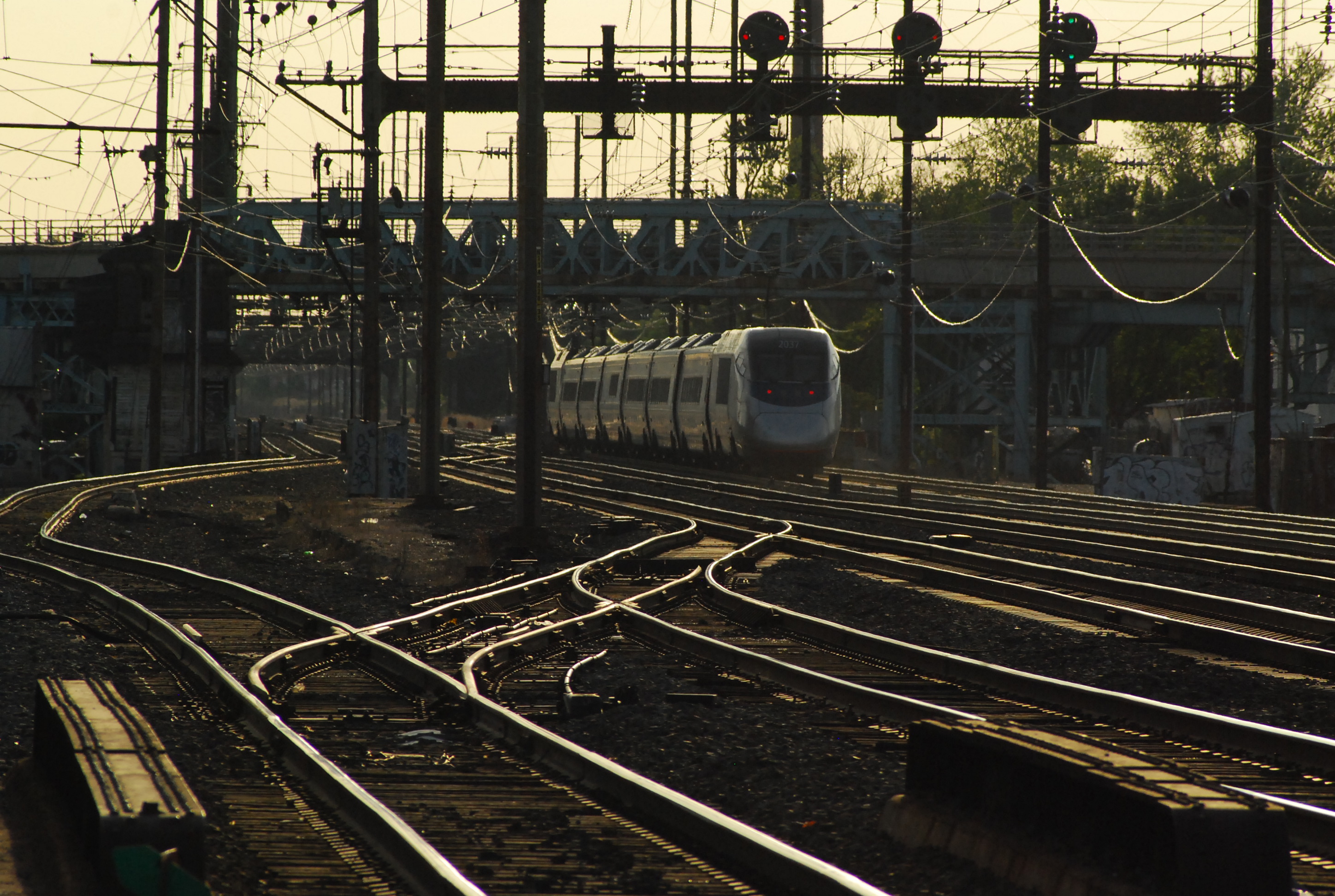 Amtrak SHORE Interlocking