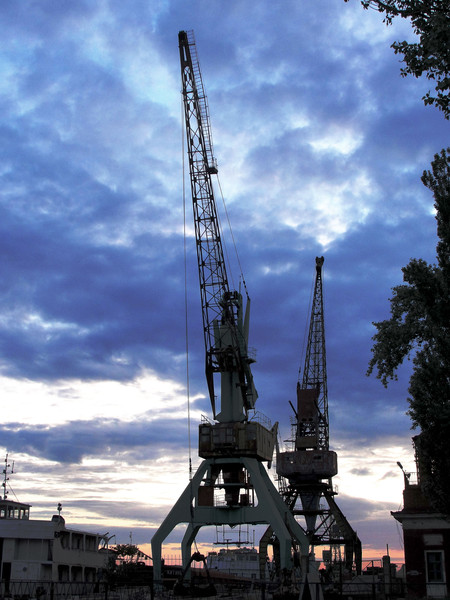 Nikopol River Port
