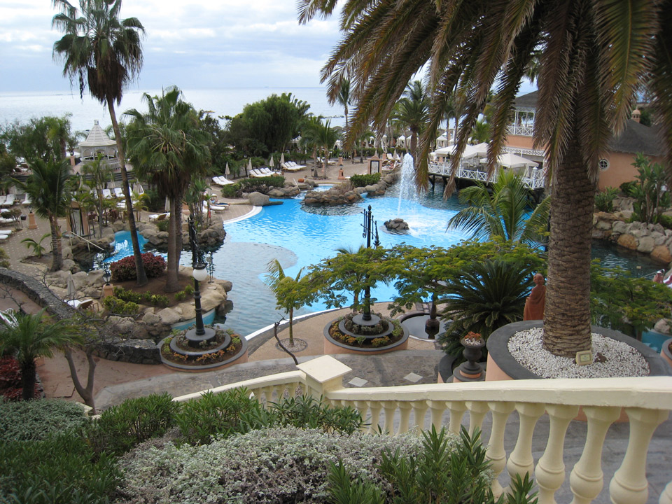 The Gran Hotel Bahía del Duque Resort & Spa