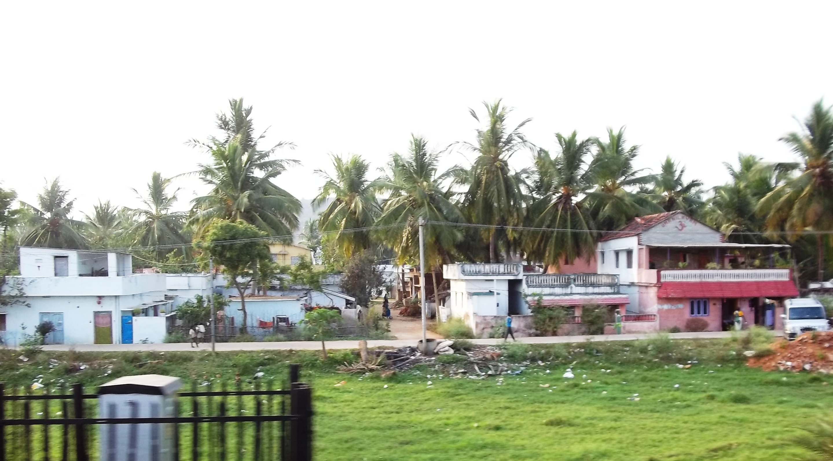 yerravaram-25 - Yelamanchili