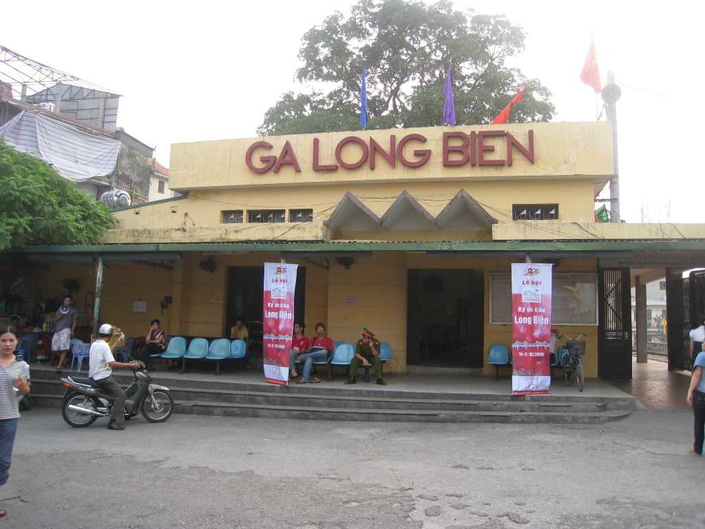 Ga Long Biên - Hanoi