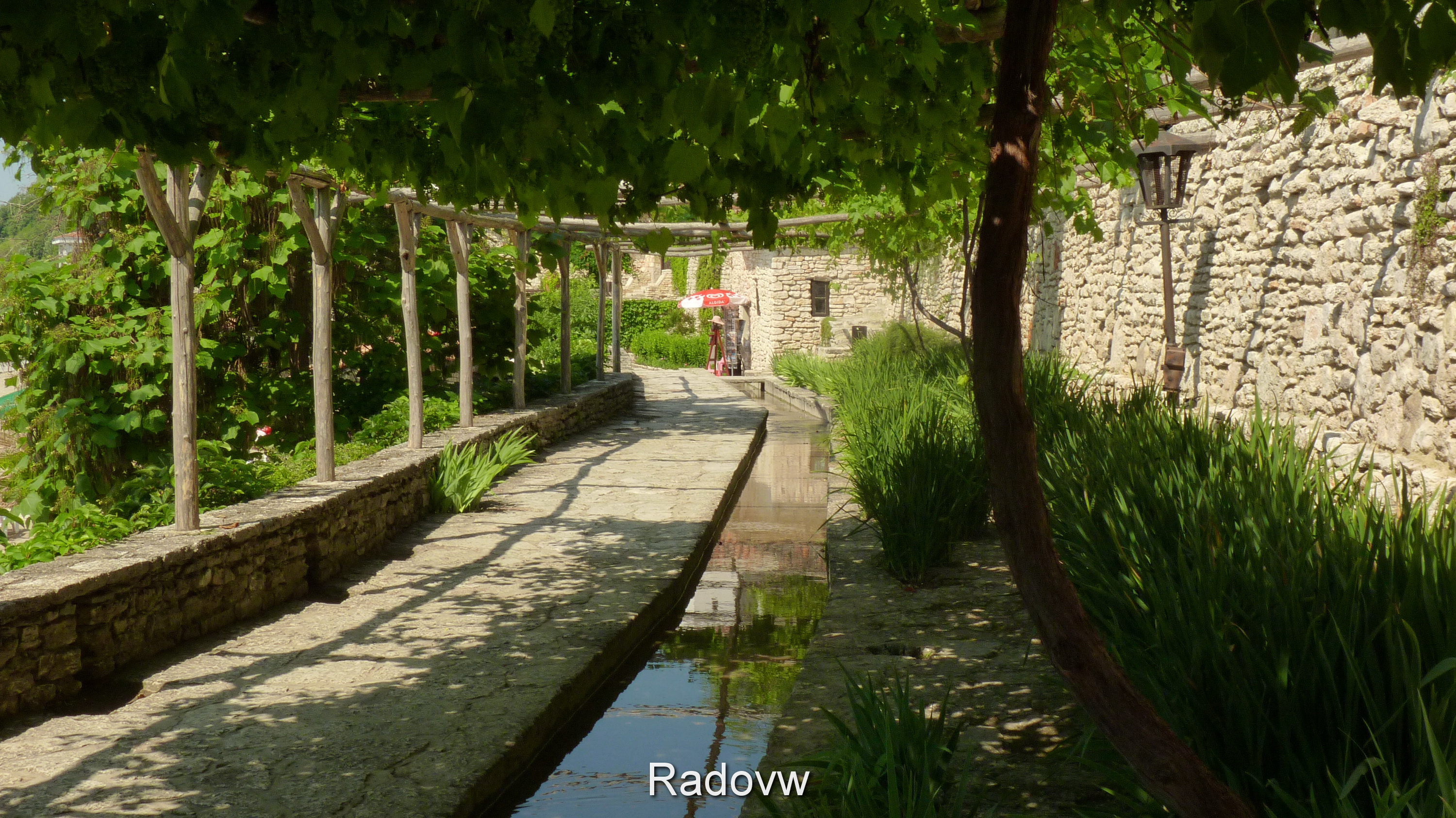 Grape Alley - Balchik