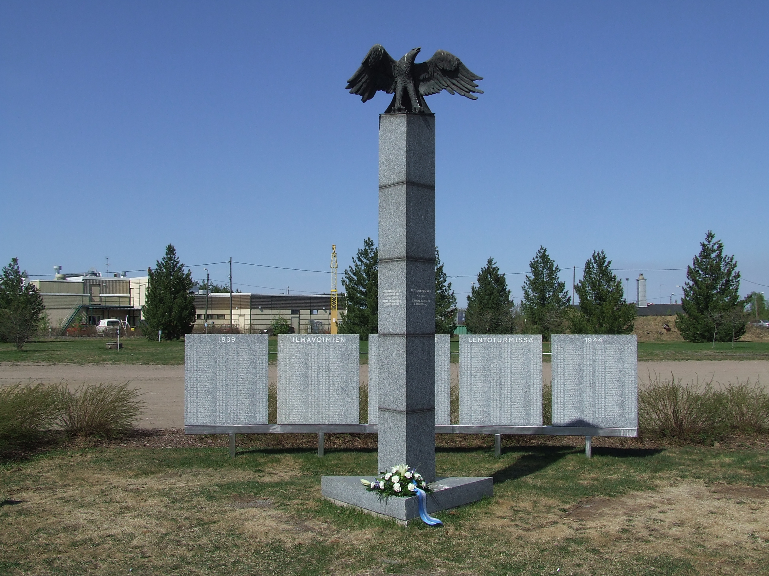 Utin lentoasema - Utti