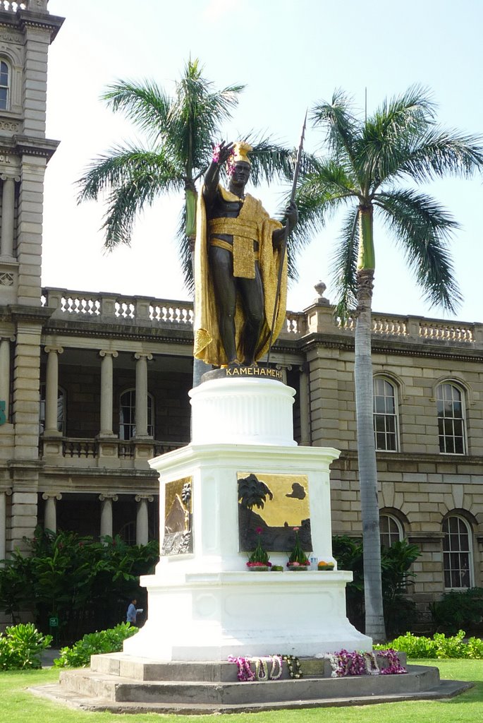 Statue of King Kamehameha I - Honolulu, Hawaii