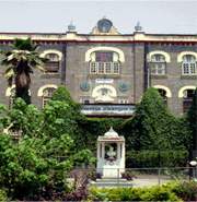 Main Building SP college - Pune | school