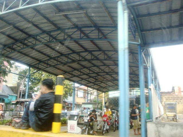 SM North Tricycle Terminal - Quezon City
