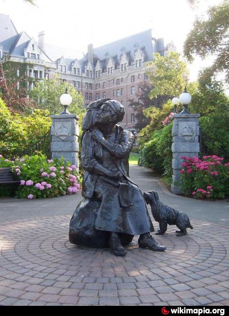 Emily Carr statue at Belleville & Government St. - Victoria