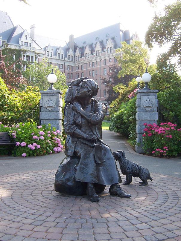 Emily Carr statue at Belleville & Government St. - Victoria