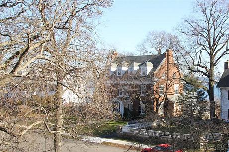 Sutton Manor - New Rochelle, New York