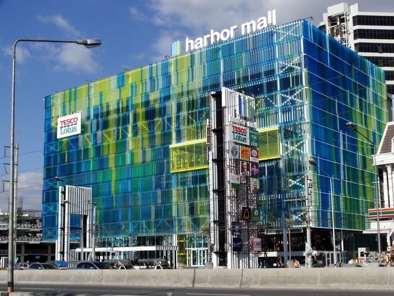 Harbor Mall & Lotus's Hypermarket. - Laem Chabang City Municipality